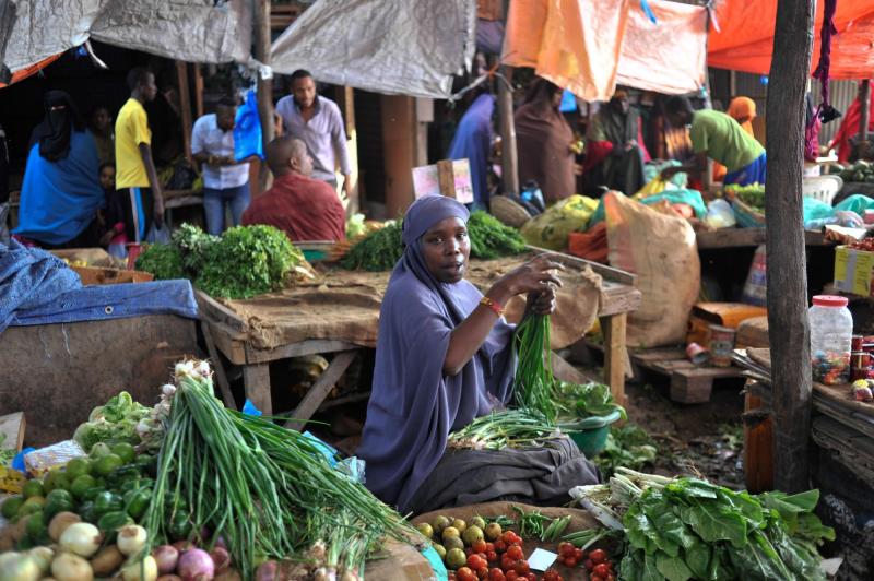 Livelihoods and markets in protracted conflict: a review of evidence ... Livelihoods and markets in protracted conflict: a review of evidence ...